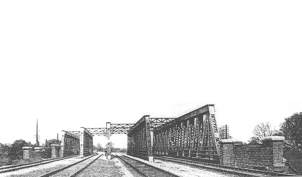 Olton Station: An official photograph of the four road braced framework ...
